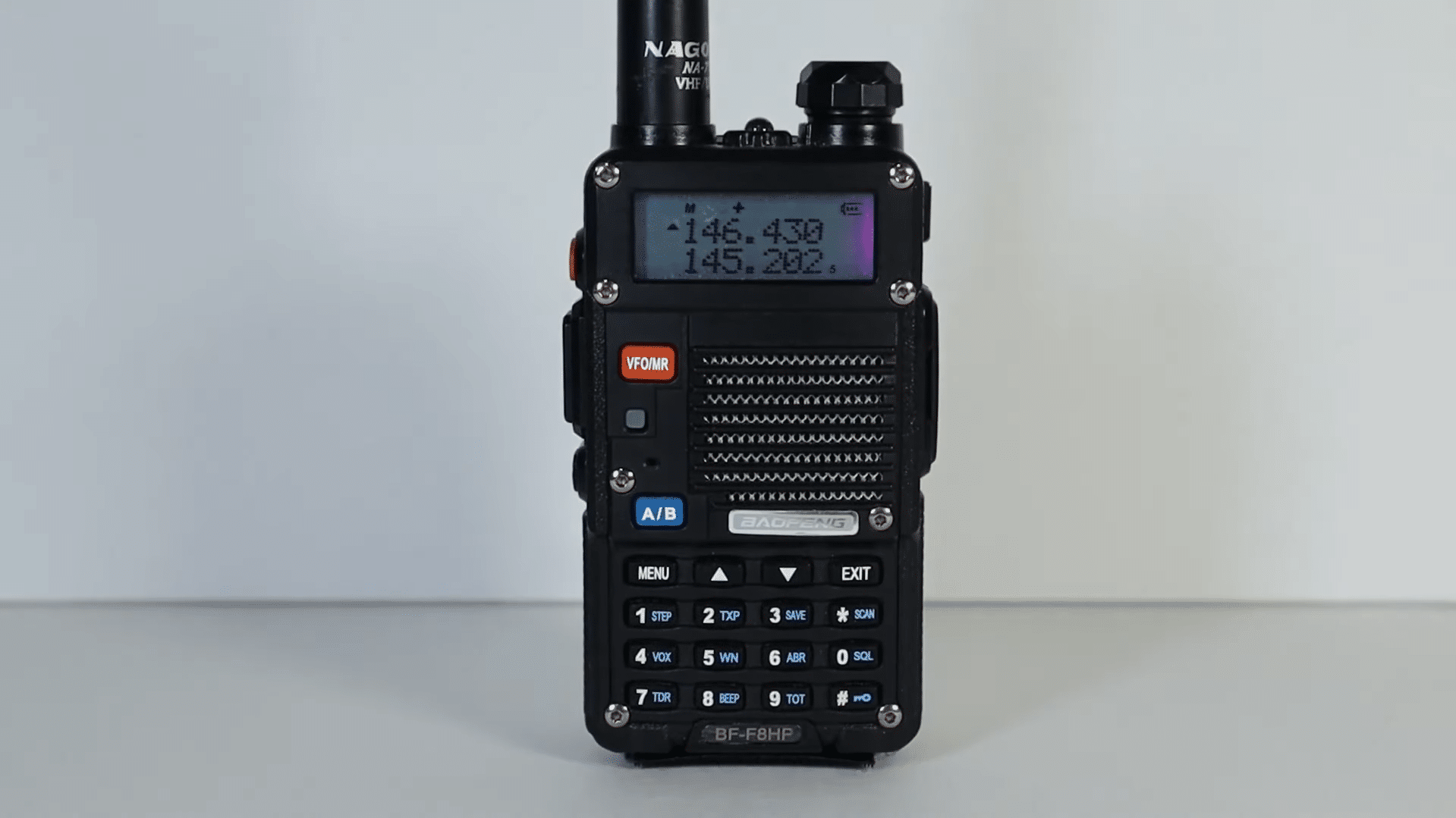 Making Your First Simplex Contact on Ham Radio Beginner’s Guide